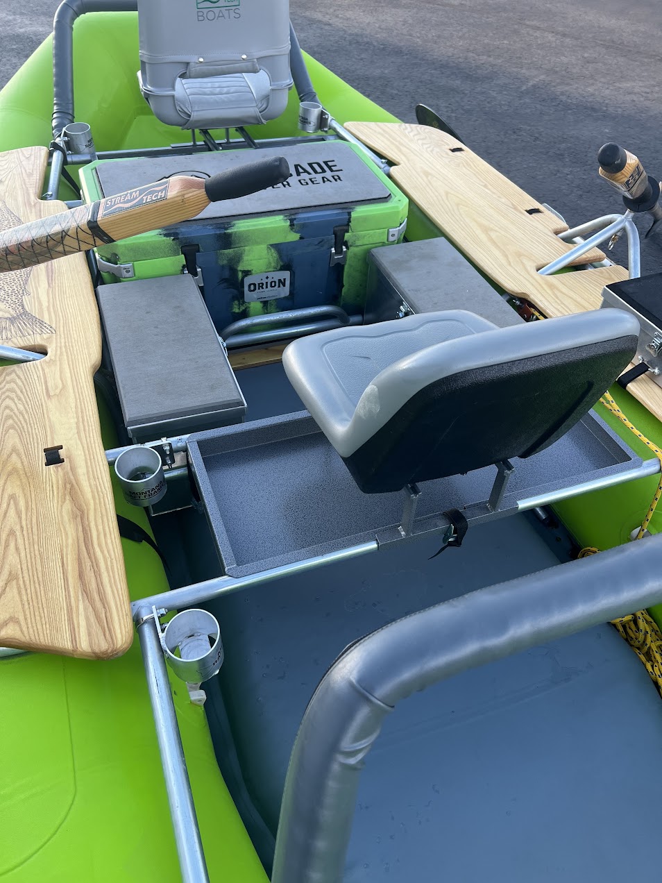 Used boat #2 media 3 - StreamTech Boats