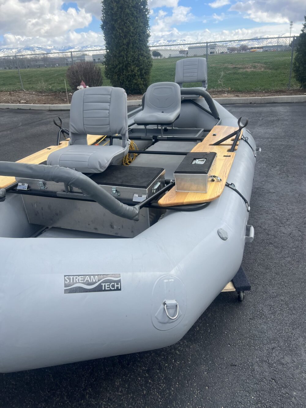 Used boat #3 media 4 - StreamTech Boats